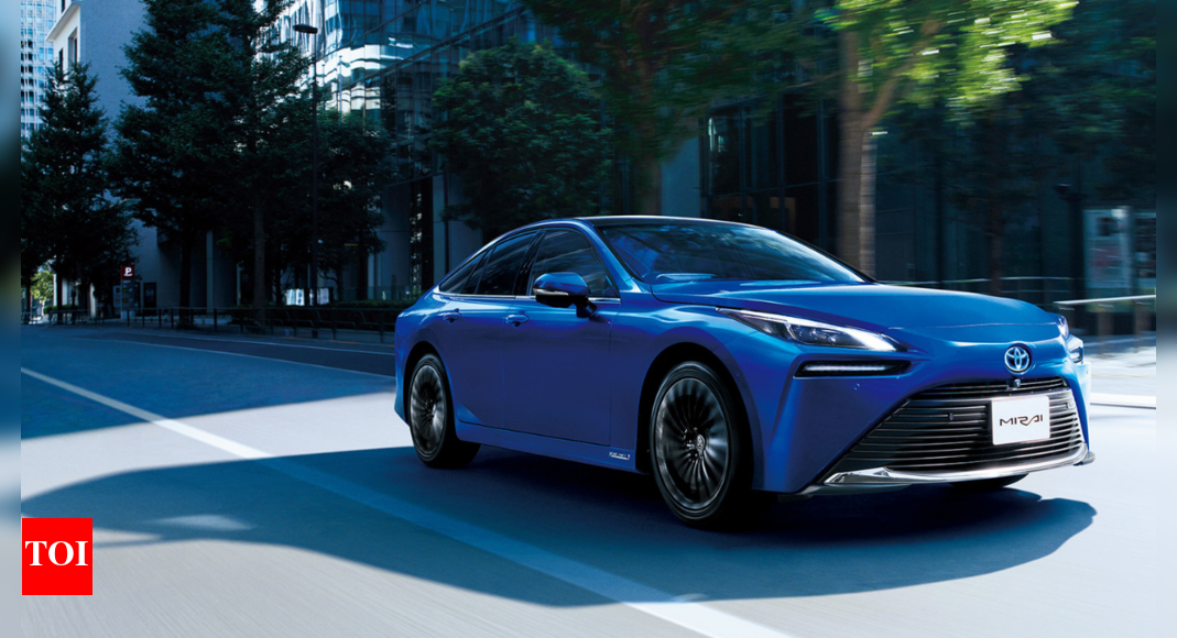 Toyota Mirai Hydrogen Fuel Cell Car: Toyota unveils fuel cell car in ...