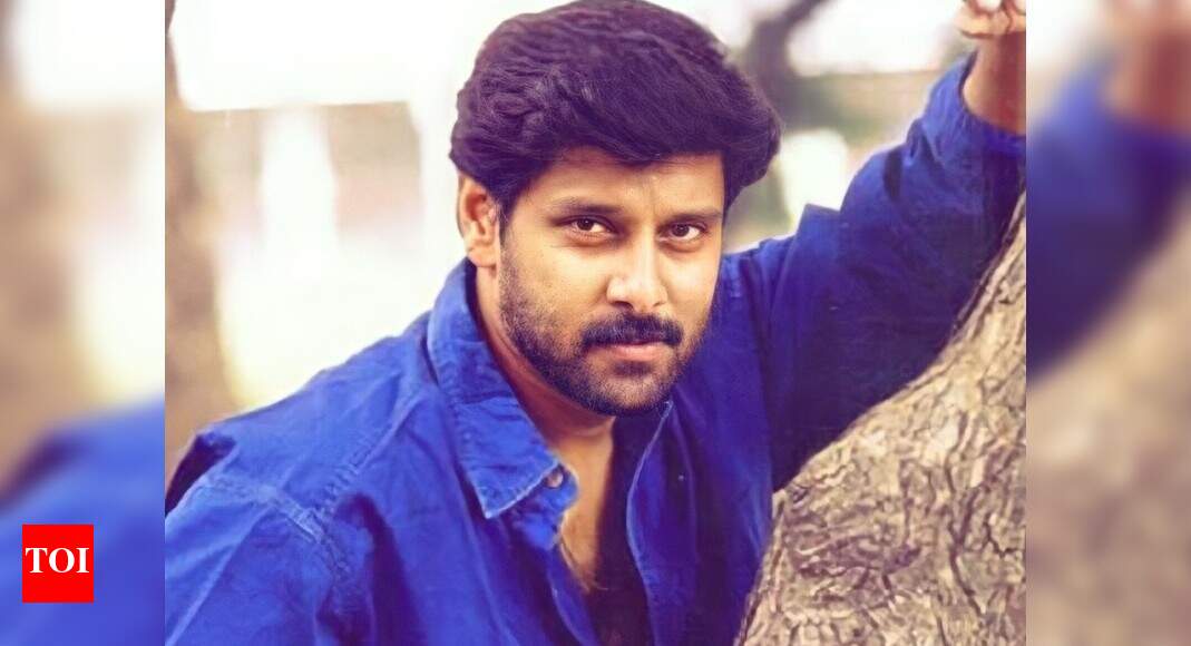 #21YearsOfEpicSETHU: Fans celebrate the rise of a hard-working actor ...