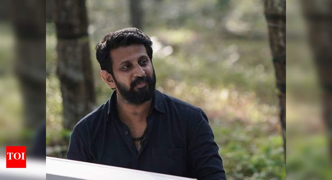 "Even after 14 years, I still feel the warmth of it," singer Job Kurian ...