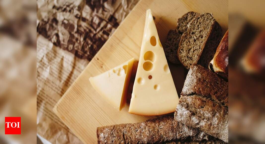 Cheddar cheese powder to make your favourite snacks tastier - Times of ...