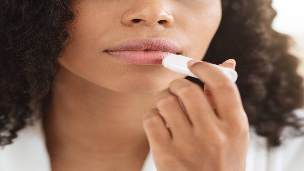 Dry Lips Problem In Winter | Lipstutorial.org