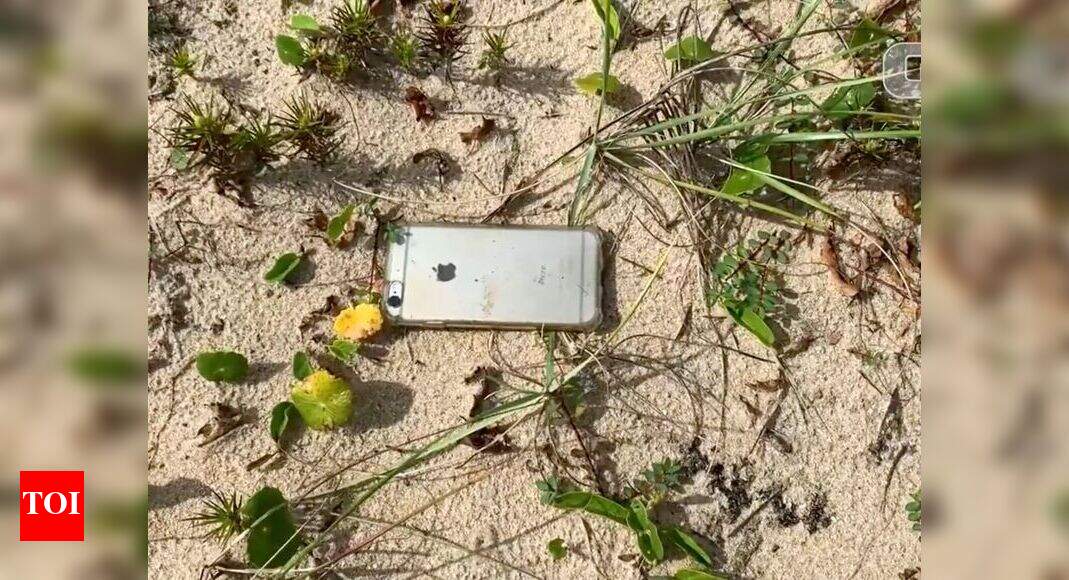 Iphone 6s Falls From Plane: Apple iPhone 6s survives fall from the ...