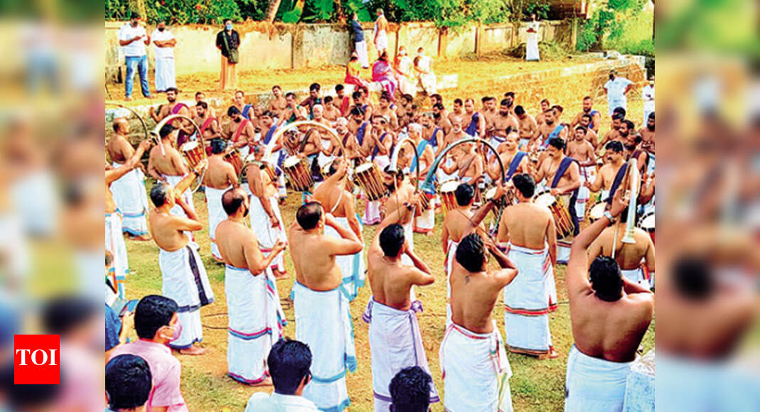 Nearly 100 melam artists perform for a normal 2021 | Kochi News - Times ...