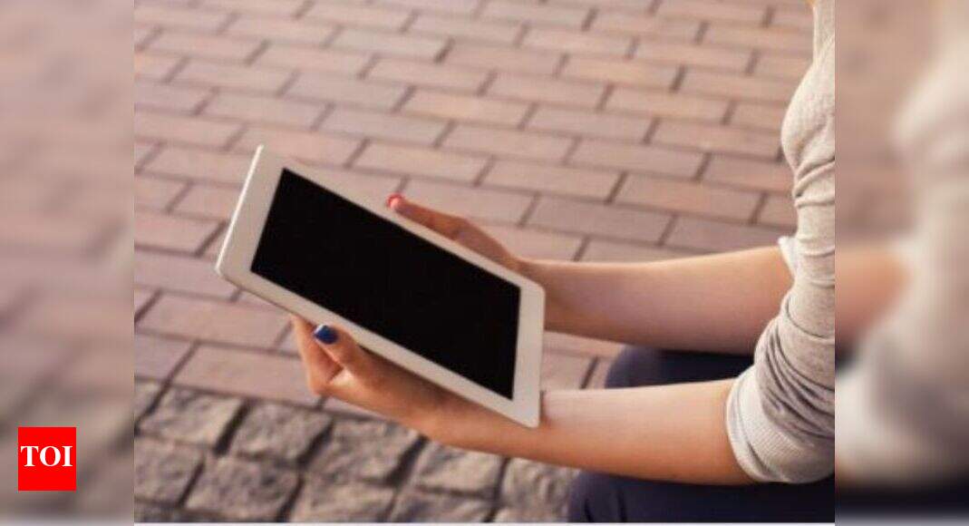 UP: Govt college students to get tablets with preloaded content ...