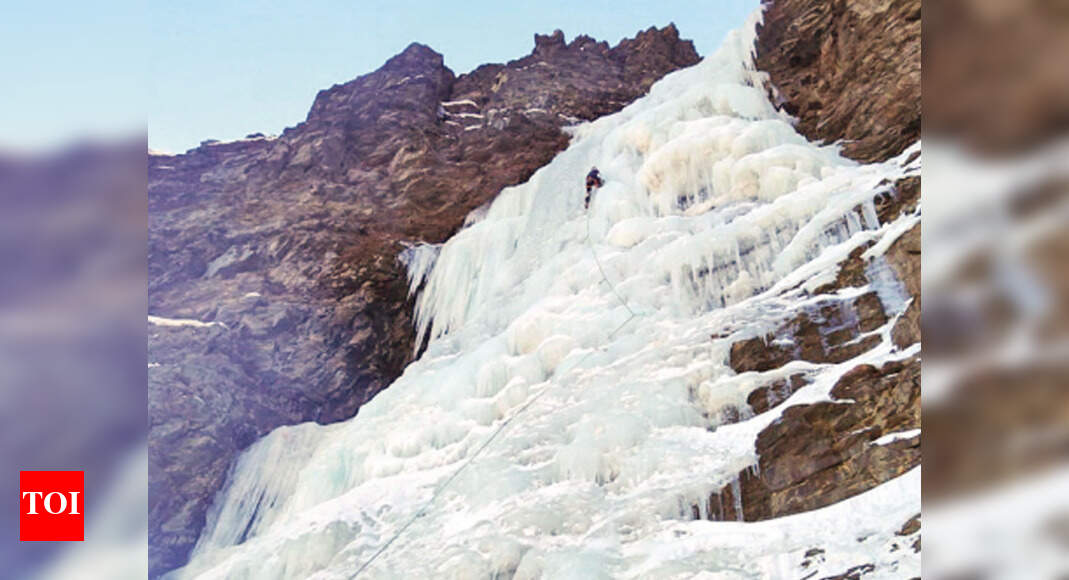 Himachal Pradesh: Frozen waterfalls draw ice climbers to Lahaul valley ...