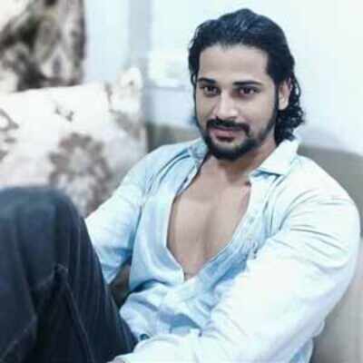 Roshan Vichare | undefined Movie News - Times of India