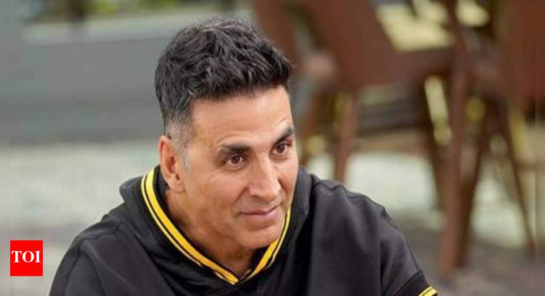 Akshay Kumar sums up 2020 with a video of gravity-defying ‘naagin dance ...