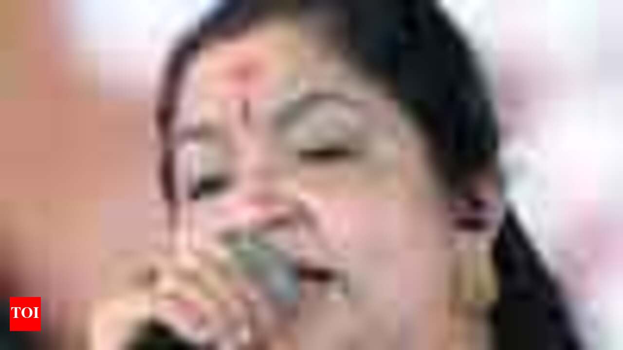 Chitra Singer Daughter Funeral Photos