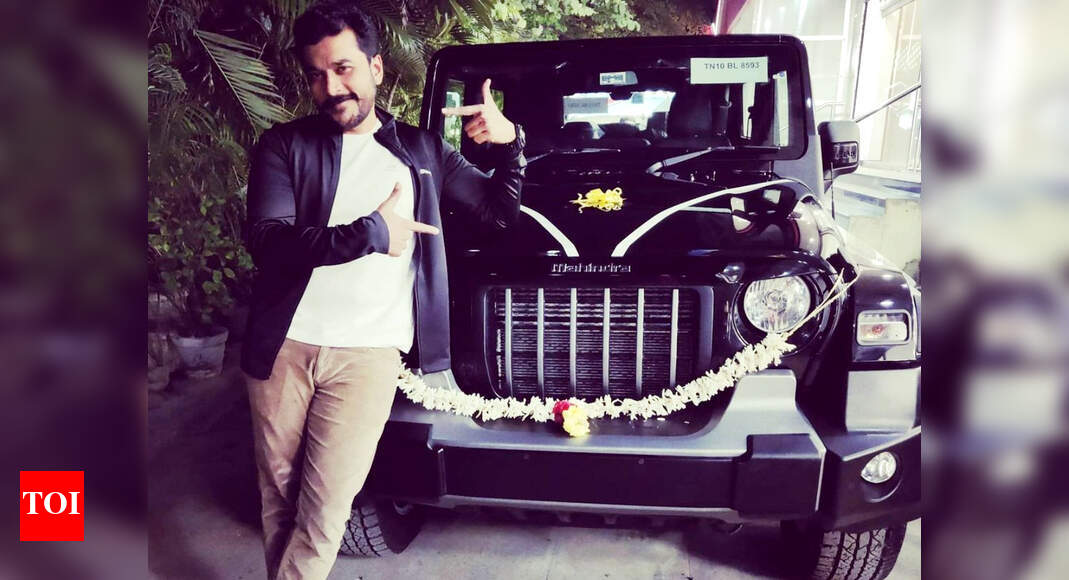 Actor Arun Kumar Rajan welcomes New Year with his new swanky car; take ...
