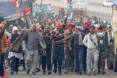 Farmers threaten to hold tractor rally in Delhi on Republic Day, a ...
