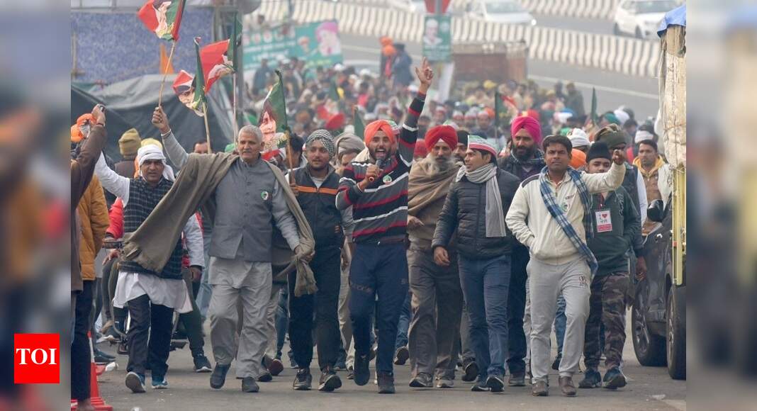 Farmers threaten to hold tractor rally in Delhi on Republic Day, a ...