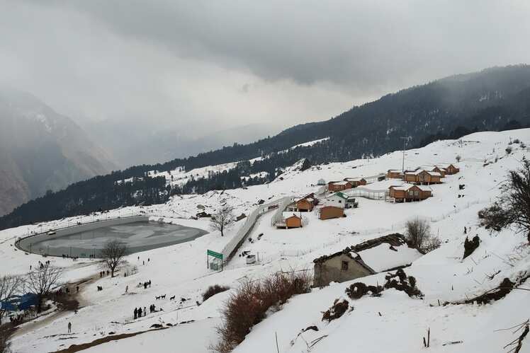 Snow wonder: The best snowfall destinations in Uttarakhand | Times of ...