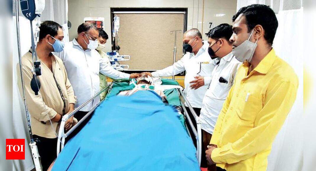 Brain dead Surat bizman ‘weaves’ new life for five | Surat News - Times ...
