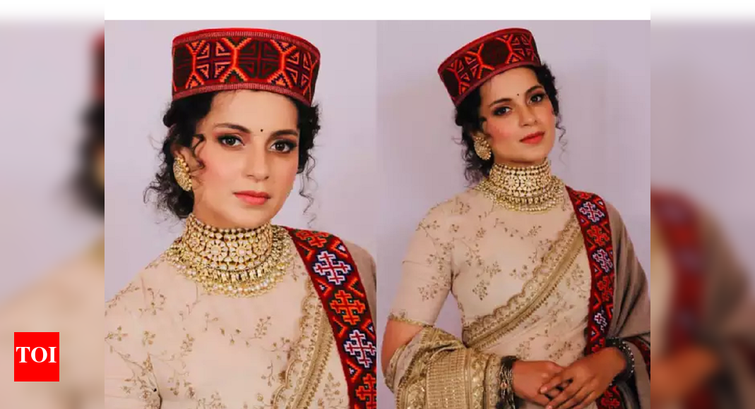 Beautiful woollen shawls that'll keep you warm & stylish - Times of India