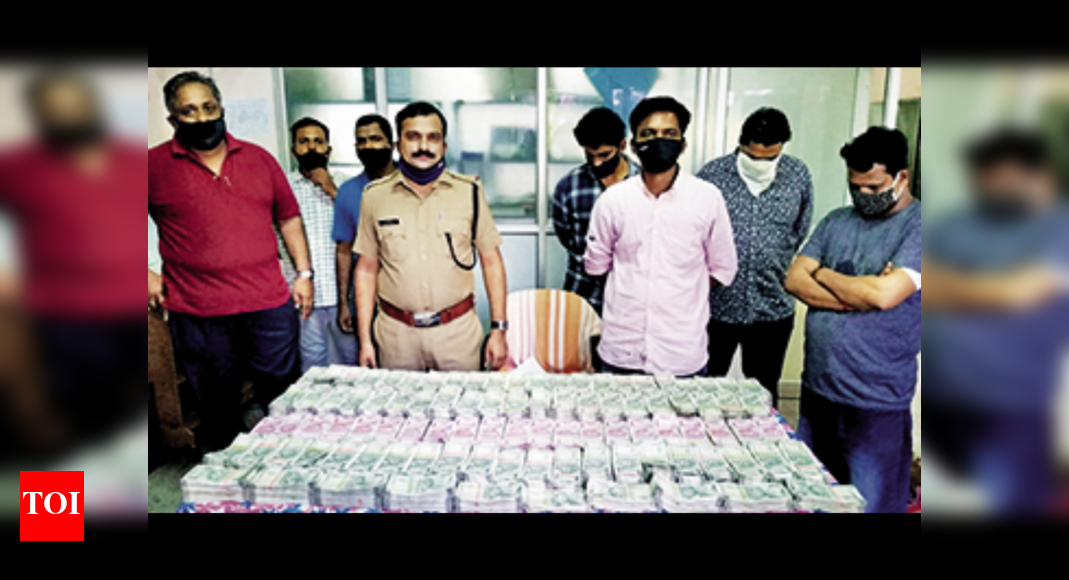 Rs 1.9 crore cash seized from car, 4 in custody | Kochi News - Times of ...