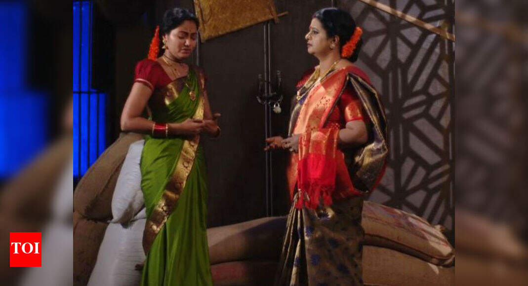 Devatha preview: Rukmini to leave Devudamma shocked - Times of India