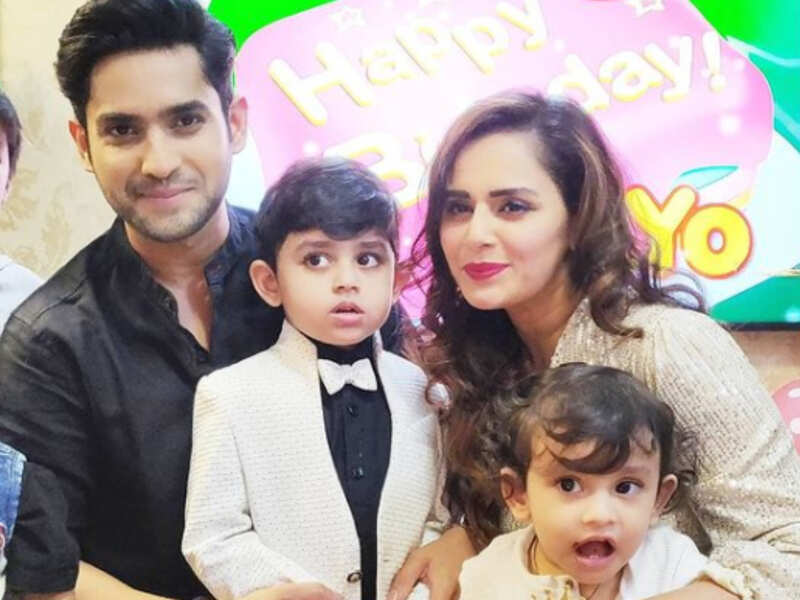 Here's how Sukh Mhanje Nakki Kay Asta fame Mandar Jadhav celebrated son ...