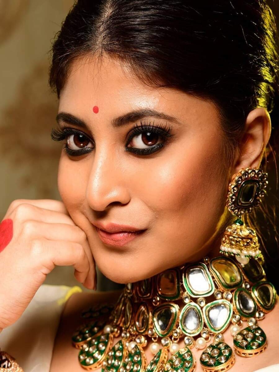 Sandipta Sen stuns in her traditional avatar | Times of India