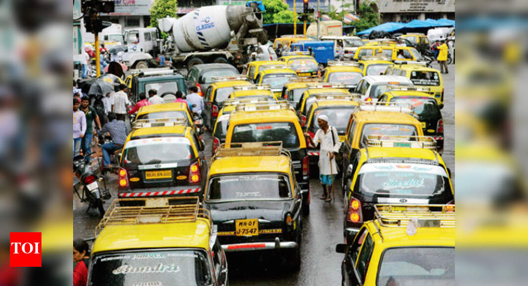 Mumbai: Auto-taxi drivers to march from Kurla to Hutatma chowk on Jan ...
