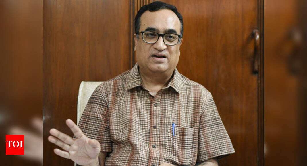 Rajasthan: Congress team takes charge, Ajay Maken to address meet ...