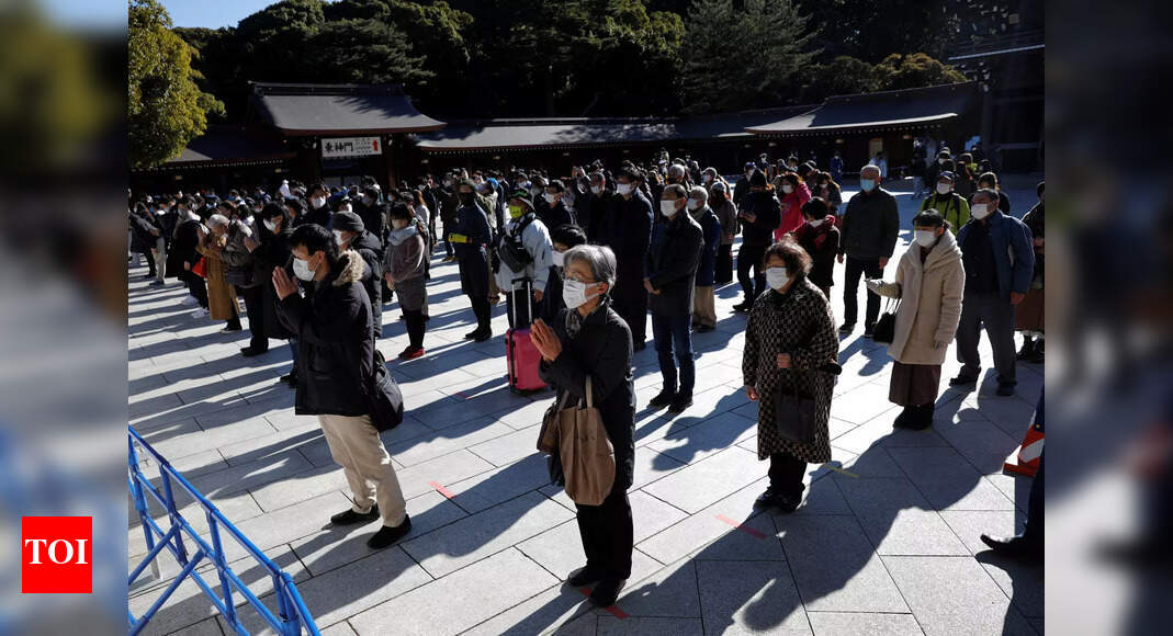 Japanese pray for end to pandemic in annual ice bath ritual at Tokyo ...