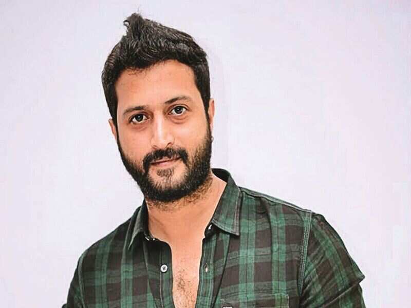 Yashas Surya plays a cameo in Ganesh's next, Tribble Riding | Kannada ...