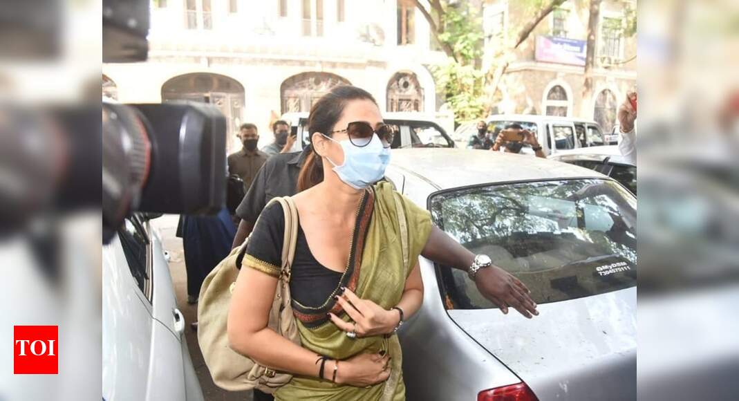 Drugs case: Arjun Rampal’s sister Komal arrives at the Narcotics ...