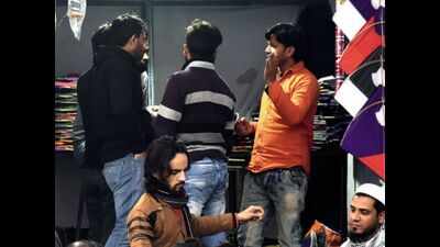 Fewer kite makers from UP reach Jaipur due to Covid-19 | Jaipur News ...