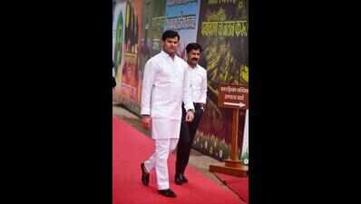 MLA Badnera Ravi Rana moves Bombay HC against MVA halting works in ...