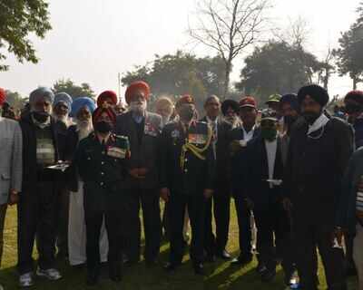 Indian Army's Western Command celebrates Tri Services Veterans' Day ...