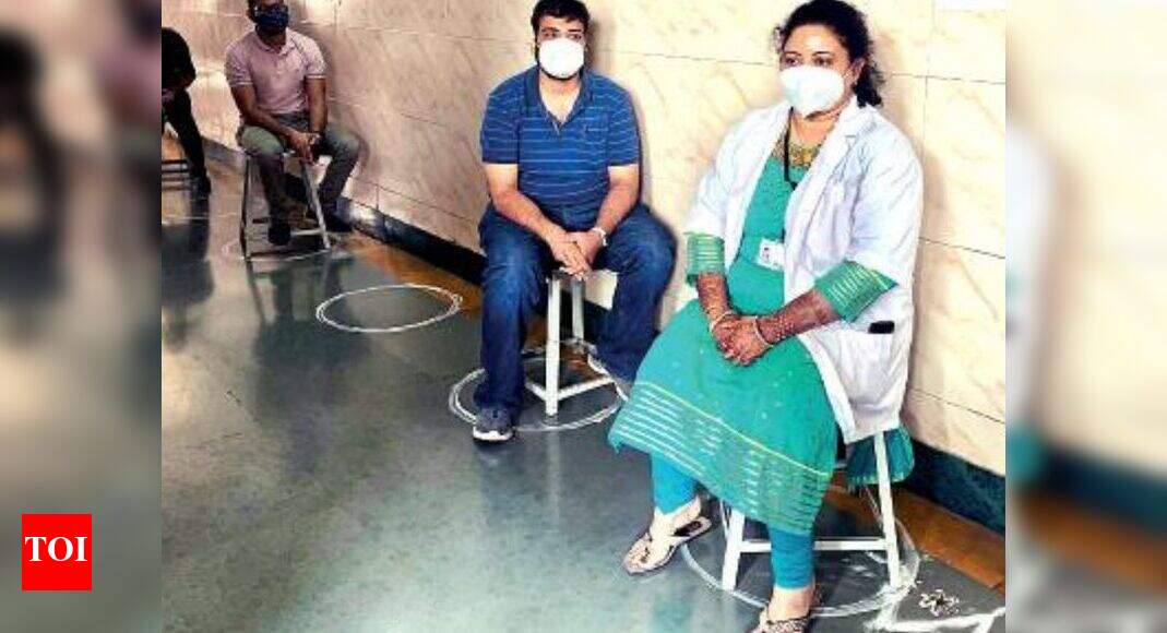 Pune: Vaccinated healthcare staff under surveillance for 48 hrs | Pune ...