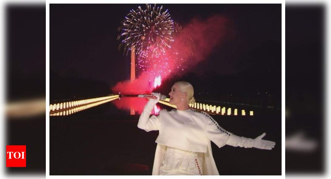 Twitterati Blown Away By Katy Perry S Firework Performance At