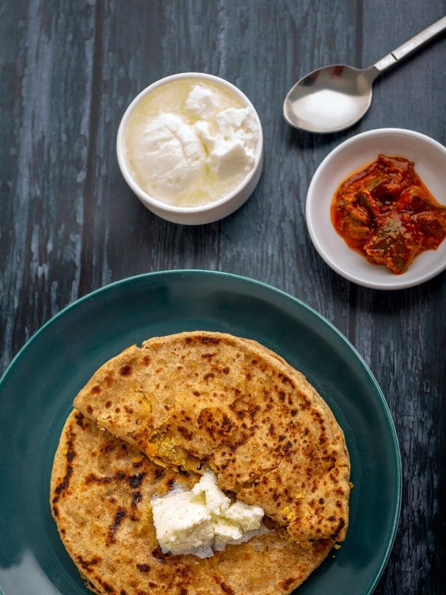 Tasty stuffings to give paranthas a twist | Times of India
