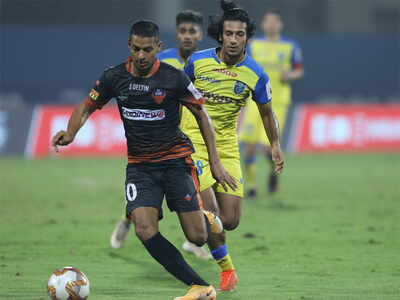 ISL: Playing with 10 men, Goa hold on for a point against Kerala ...