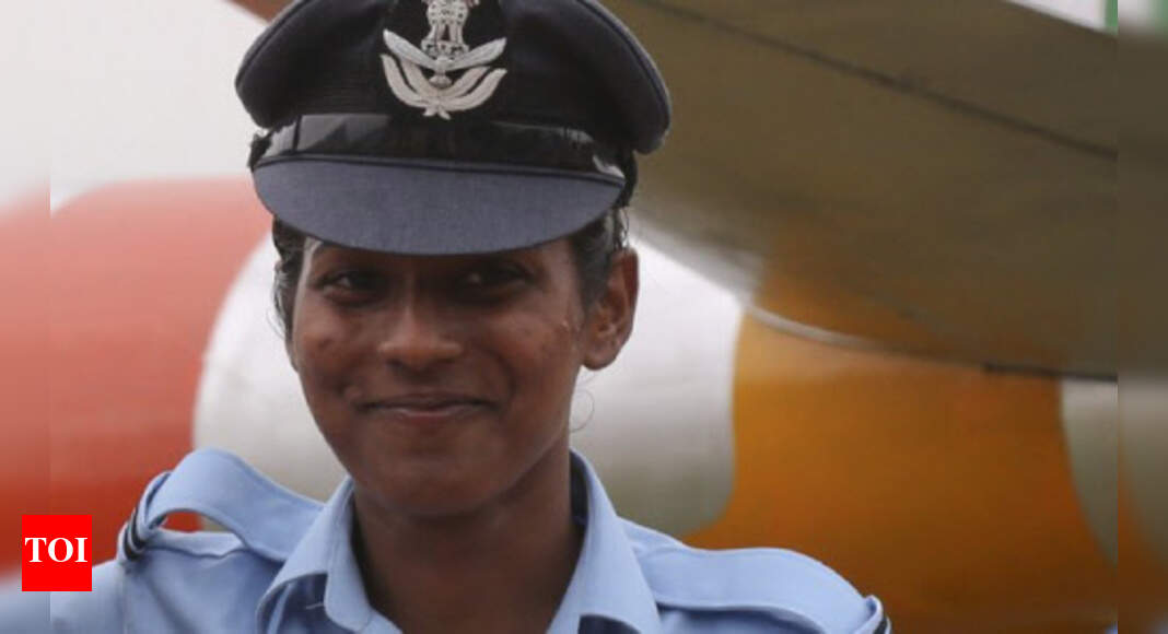 Bhawana Kanth: Meet Flight Lieutenant Bhawana Kanth, the first woman fighter pilot to ...
