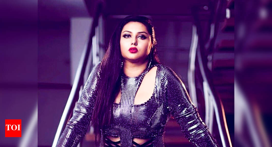 Actress Namitha Vankawala Chowdhary sets a major fitness goal; watch ...