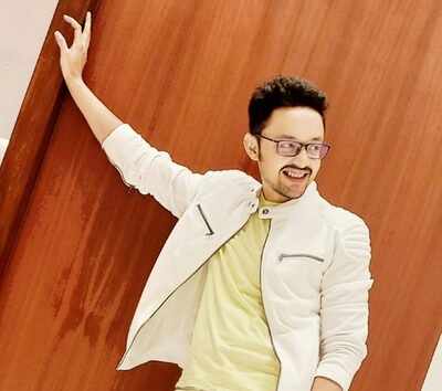 What's Indranil Mallik's definition of chilling out? - Times of India