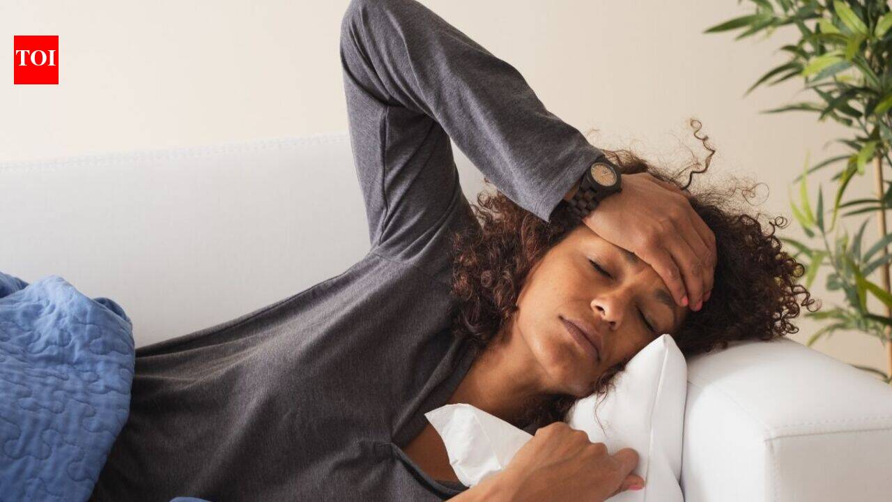 Early Coronavirus Symptoms: How to locate early signs of COVID-19 at ...