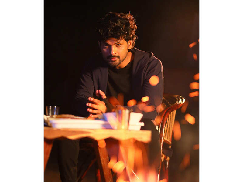 Ajmal Amir shares a new pic from the set of his latest movie ...