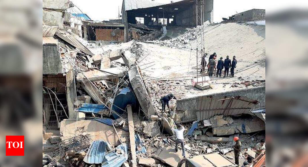 One killed, 7 hurt as portion of godown in Bhiwandi collapses | Thane ...