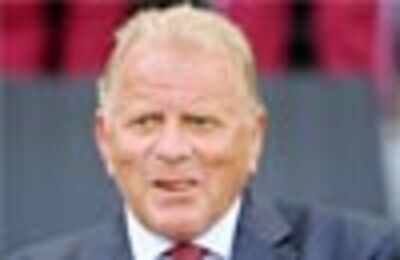 Indian football team coach Houghton resigns | Football News - Times of ...