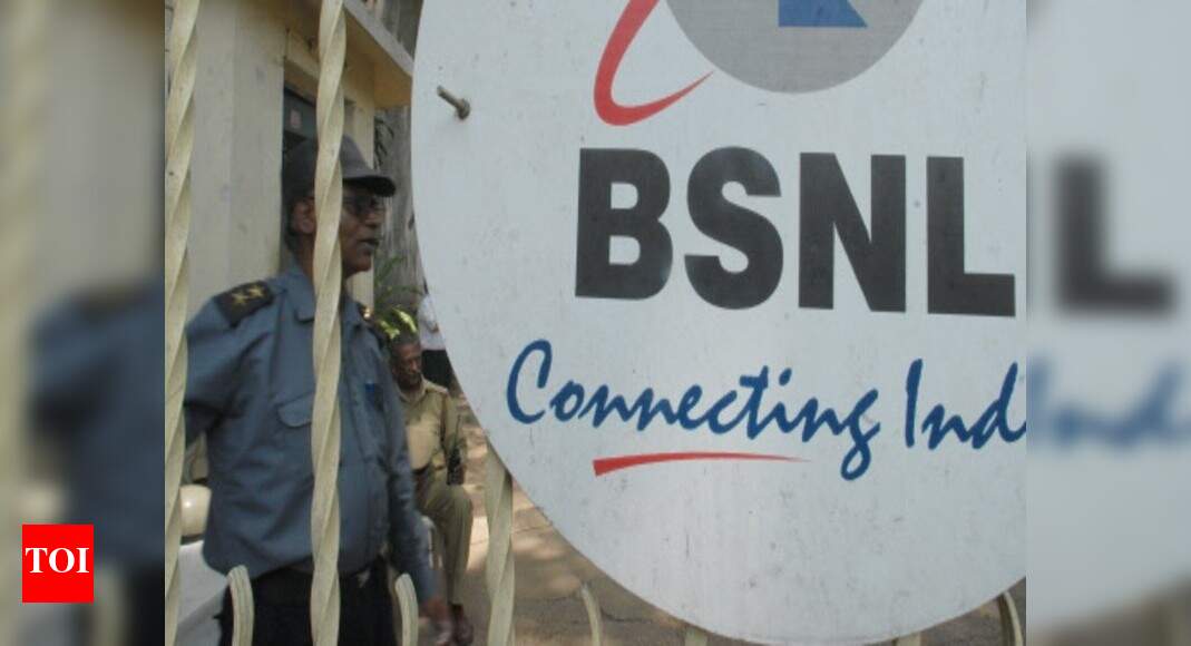 Government has no plan to close down BSNL, MTNL: Dhotre - Times of India