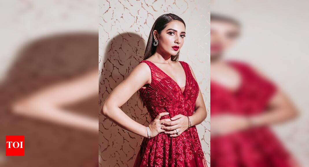 Subhashree is back in form, will start shooting from March | Bengali ...