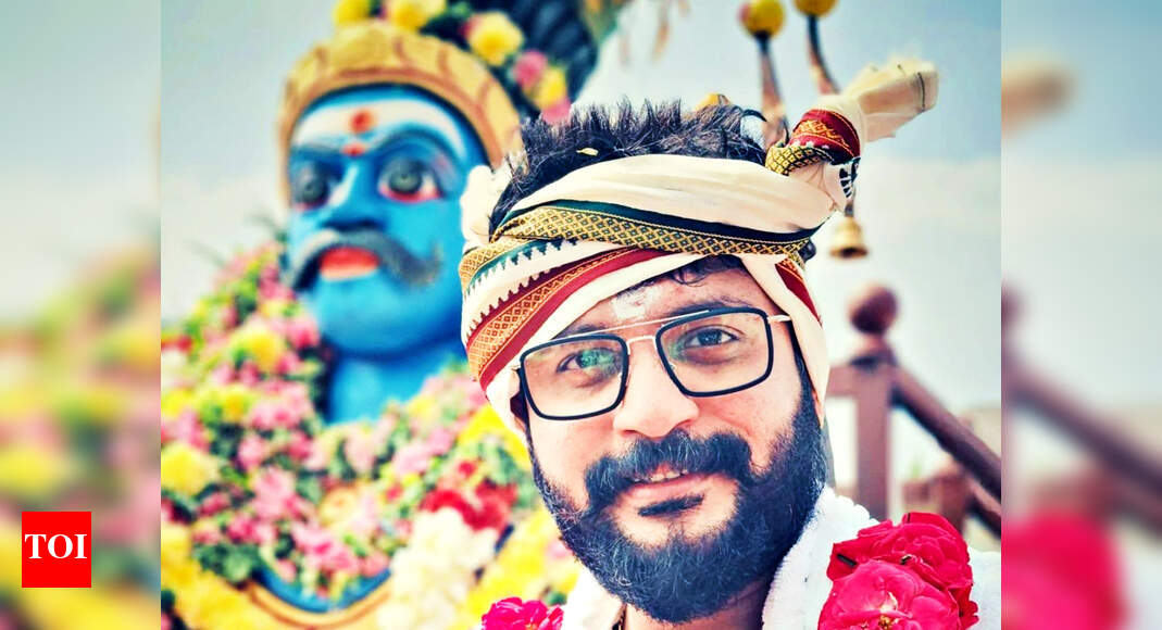 Isvar Raghunathan looks cute as a button in this major throwback picture from childhood; see ...