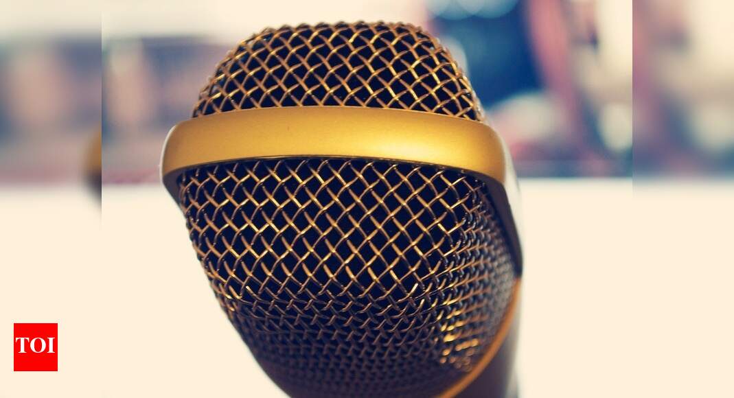 Collar mics for mobiles, PCs, DSLRs, musical instruments & more - Times ...
