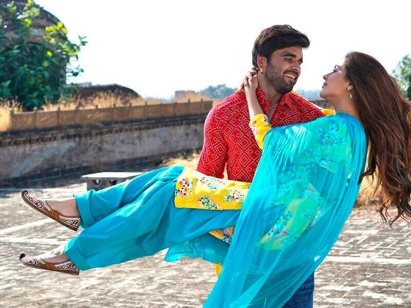 Ninja releases his first Hindi song ‘Satane Lage Ho’ | Punjabi Movie ...