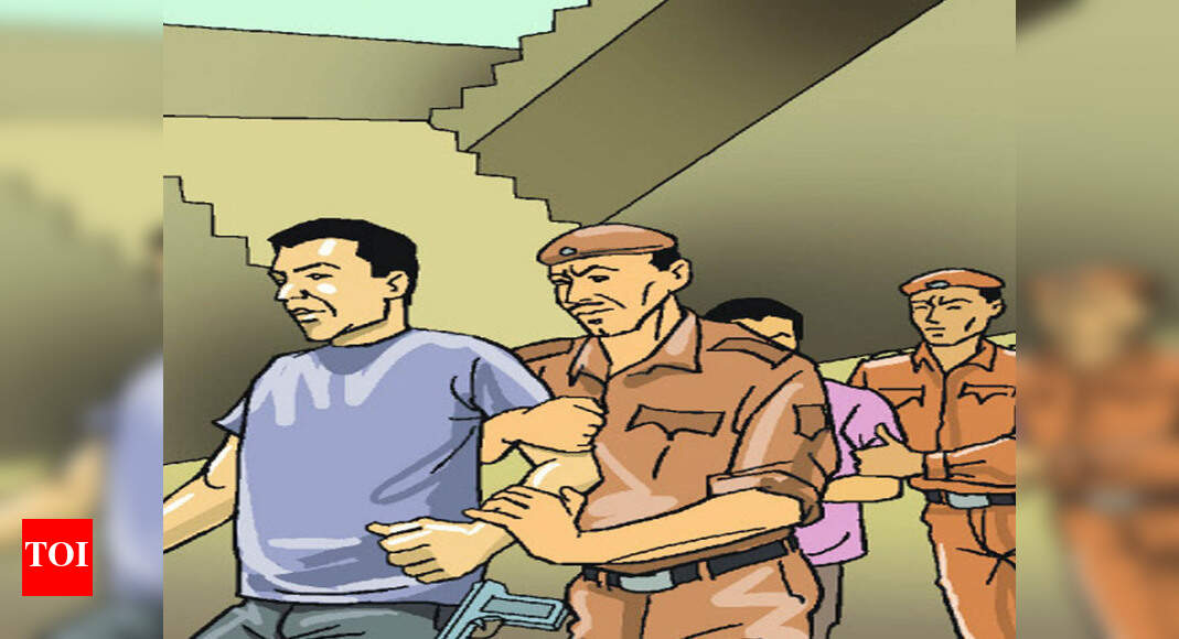 Four caught for robbery in Delhi | Delhi News - Times of India