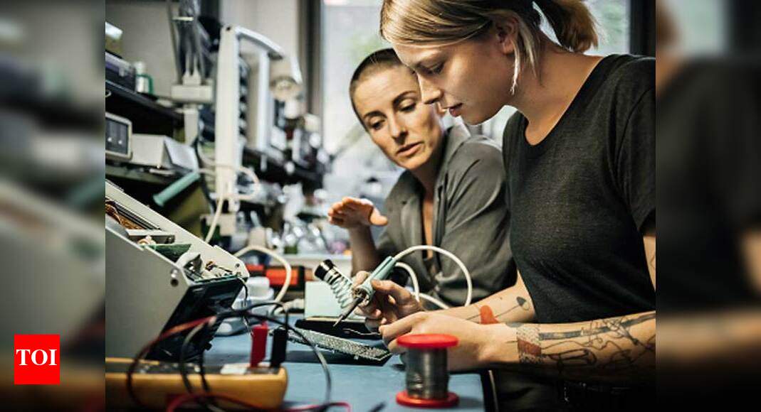 India's Ed-tech sector sees $2.1 billion investment in 2020: Research ...