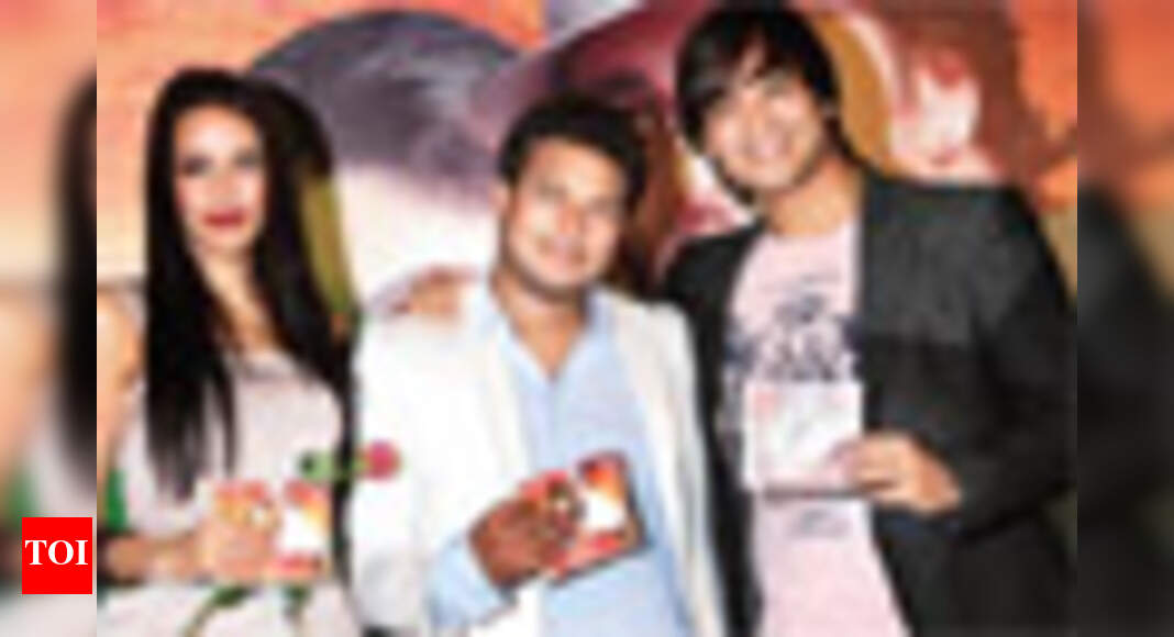 Neha, Vivek at a filmy do in Mumbai | Events Movie News - Times of India