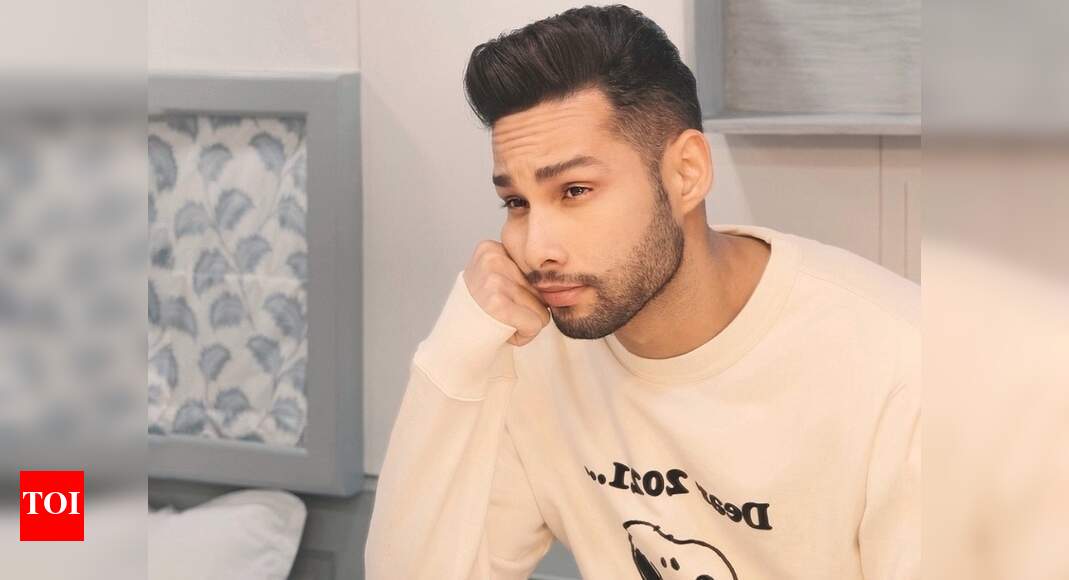 2 years of 'Gully Boy': Siddhant Chaturvedi aka MC Sher takes a walk ...